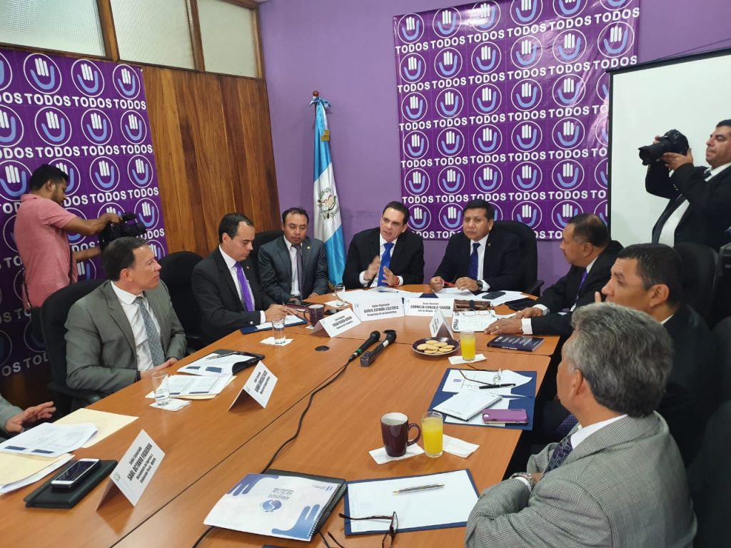 TODOS fiscaliza ministerios - Partido Político TODOS